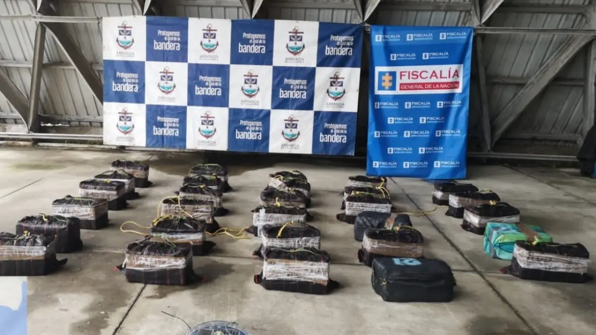 Video: Armada incautó más de media tonelada de cocaína que estaba ... Video: Armada incautó más de media tonelada de cocaína que estaba ...