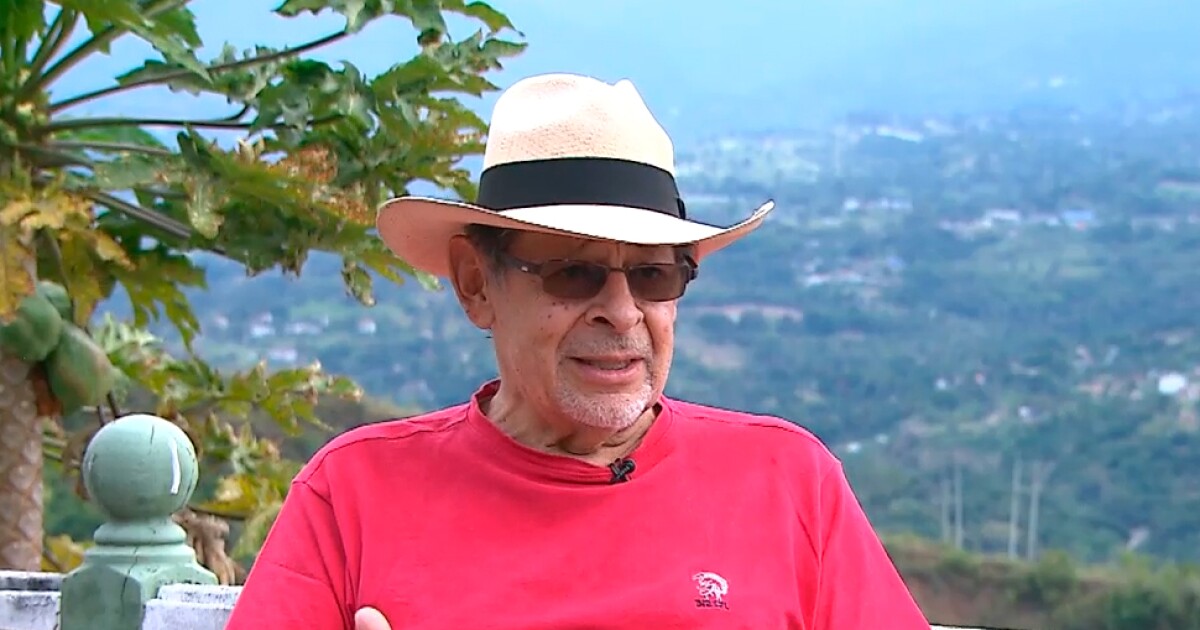 Actor y director Roberto Reyes contó que “vio la luz” en su cirugía al ...