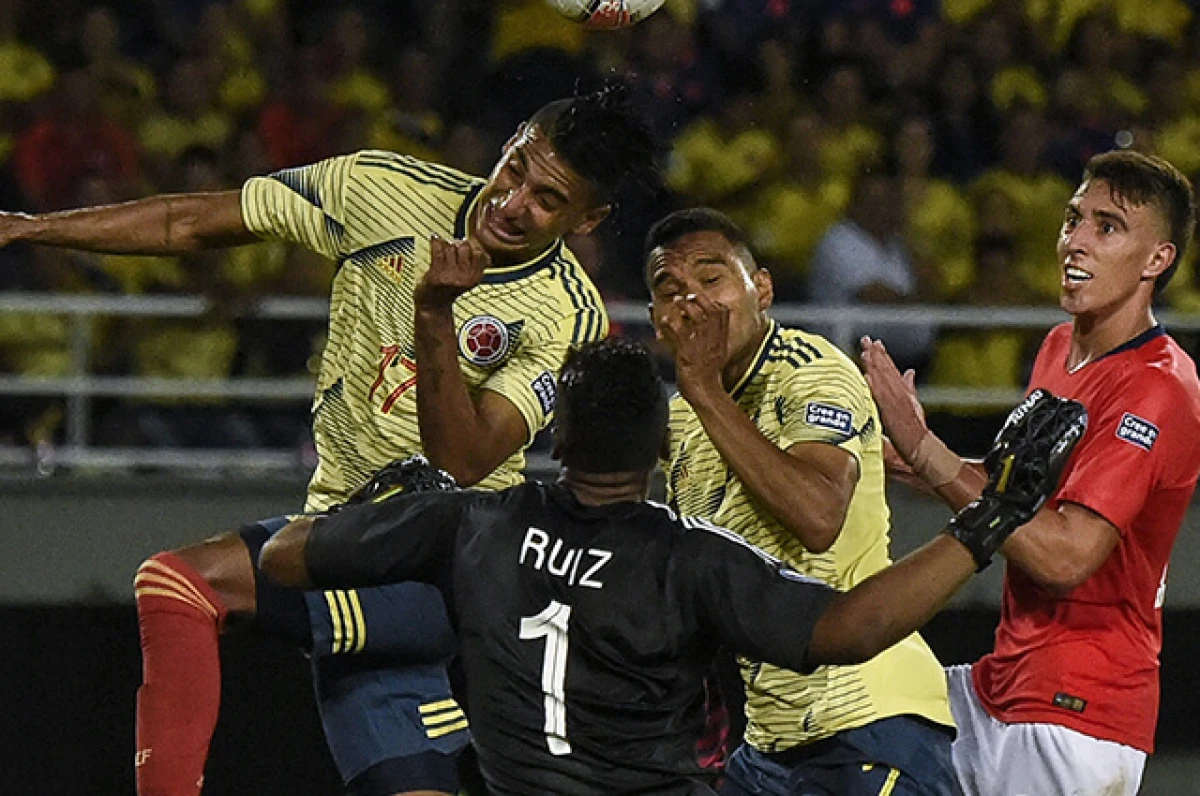 Esteban Ruiz fue todo un ‘cerrojo’ en el partido entre Colombia vs ...