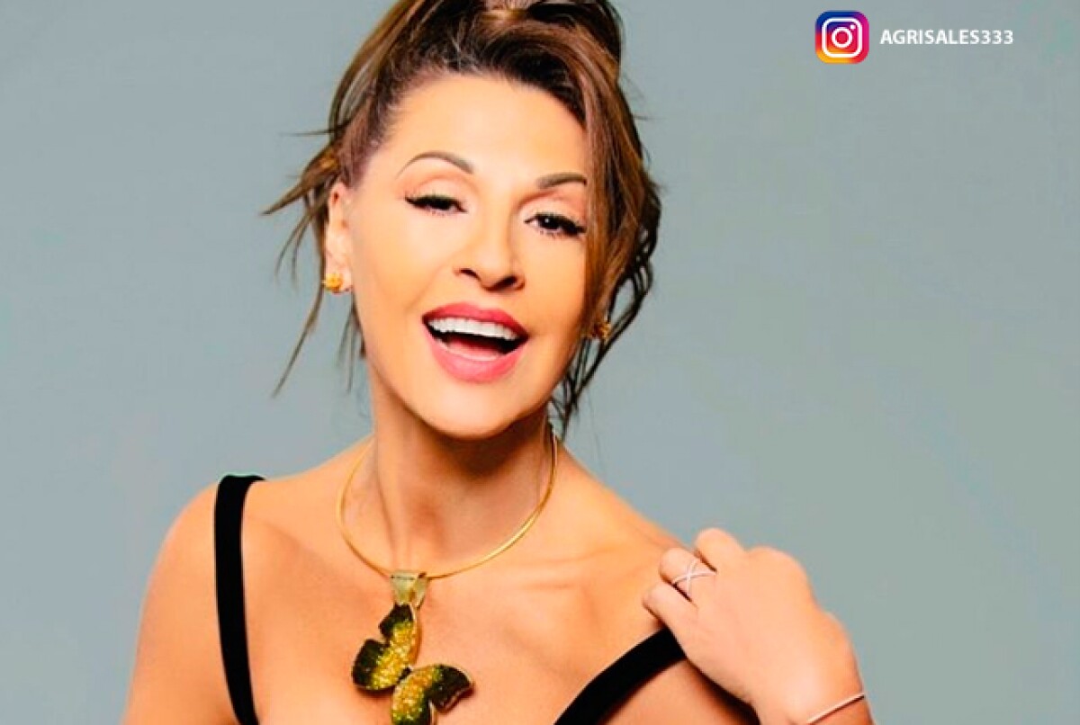 Amparo Grisales Publica Vieja Fotografía De Sensual Desnudo