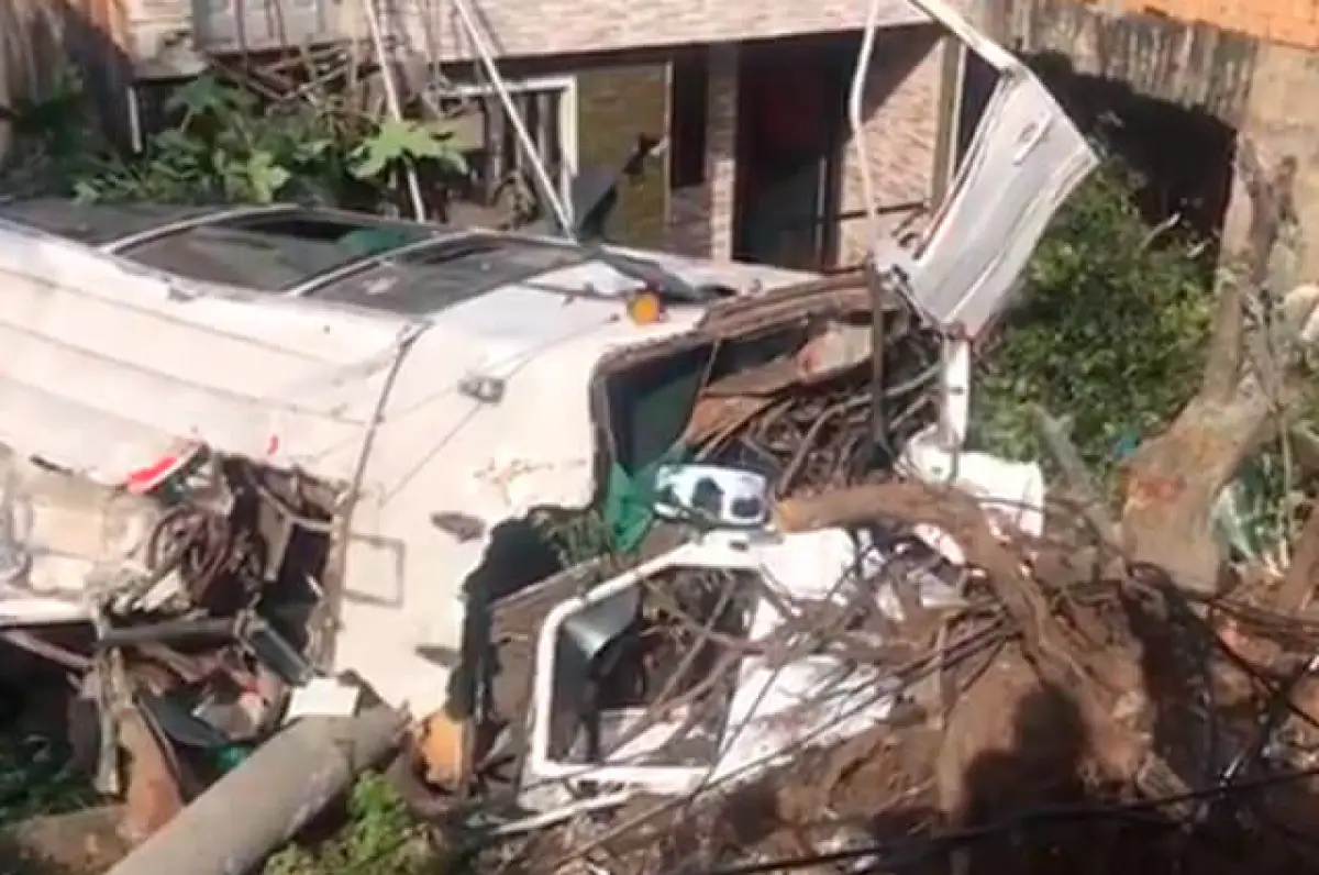 Grave Accidente De Ruta Escolar En El Sur De Bogotá Chocó Contra Un