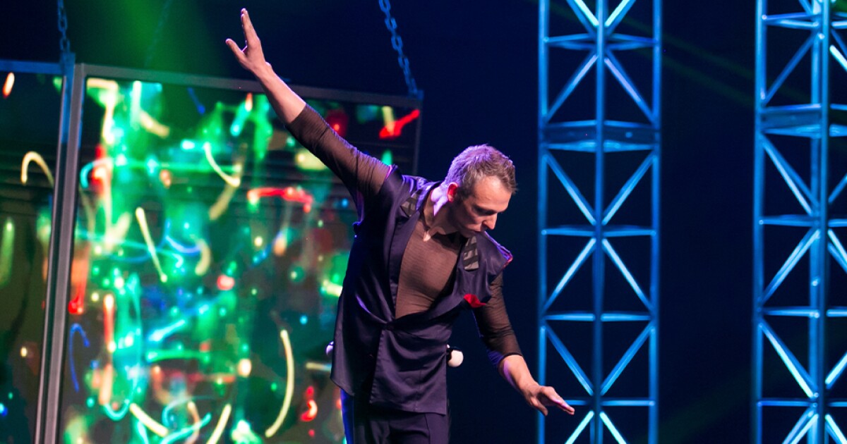 Sampion Bouglione: uno de los artistas que por primera vez se presenta ...