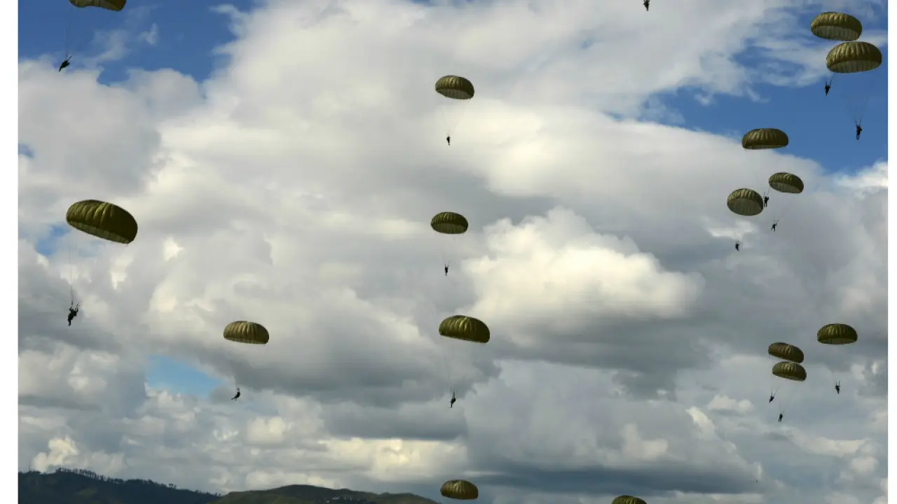Ana Aponte, la colombiana que rompió récord mundial en paracaidismo ...