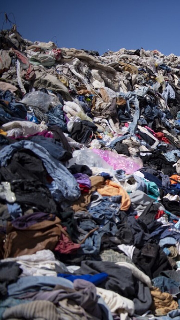 El desierto de Atacama, el cementerio de ropa más grande del mundo ...