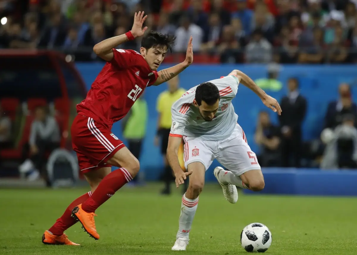 El 'Messi iraní' se retira de su selección por los “insultos” que ...