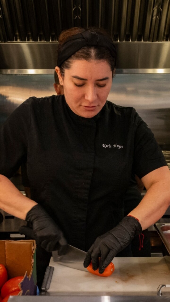 La chef mexicana Karla Hoyos alimenta a víctimas de conflictos y desastres naturales - BluRadio