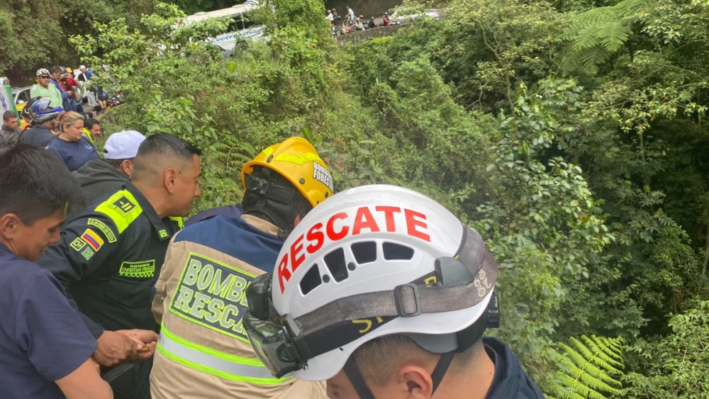 Imágenes Del Accidente En El Salto Del Tequendama De Motociclista Y Su