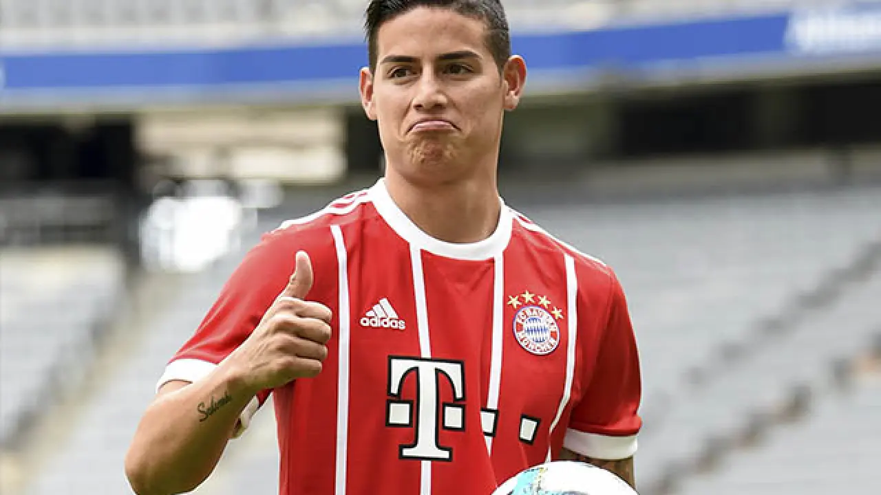 James Rodríguez y sus primeros toques de balón con la camiseta del ...
