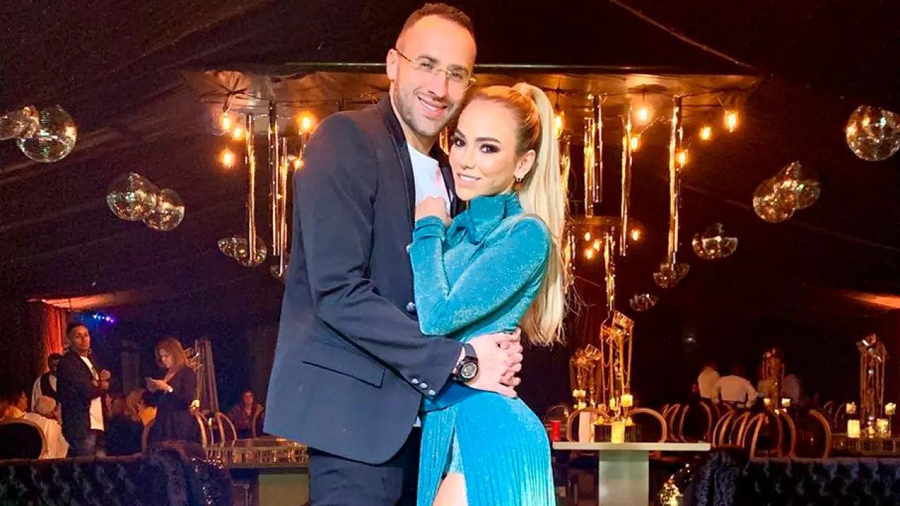 Esposa de David Ospina posó en bikini y mostró su espectacular figura ...