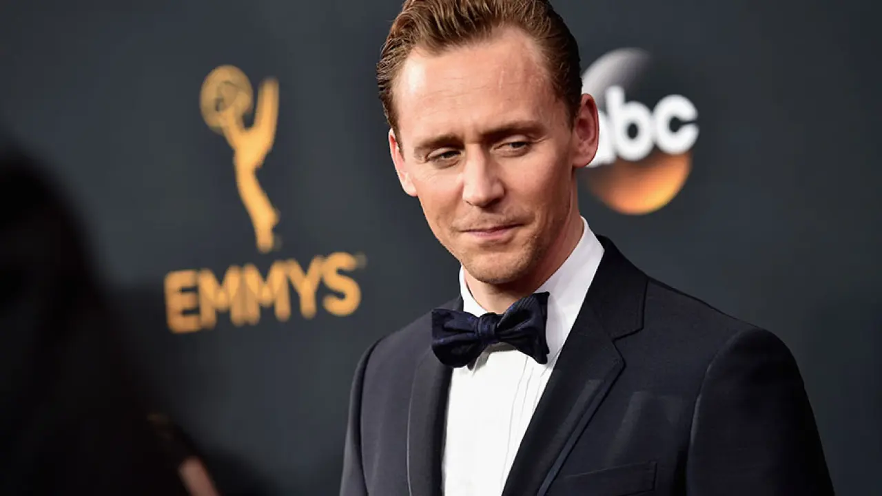 ¿Es Tom Hiddleston demasiado 'pedante' para encarnar a James Bond ...