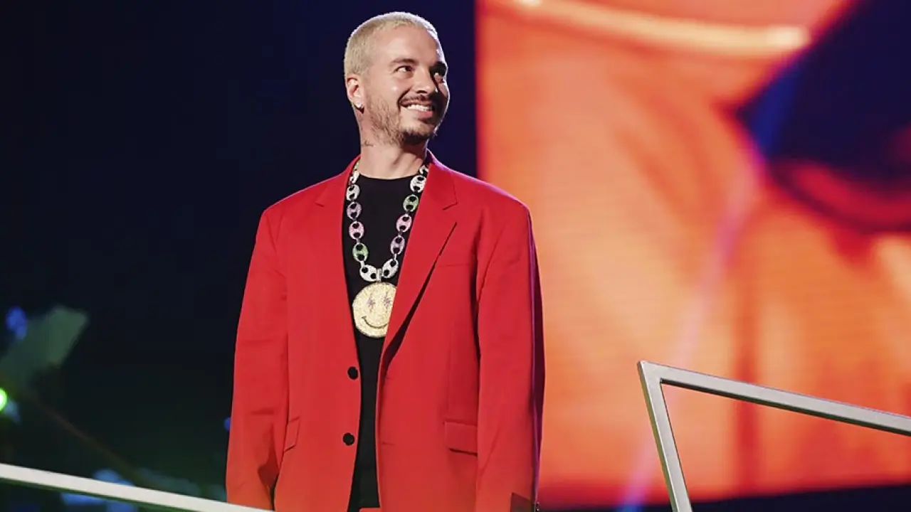 J Balvin anuncia un nuevo color antes de lanzar su álbum 'Colores ...